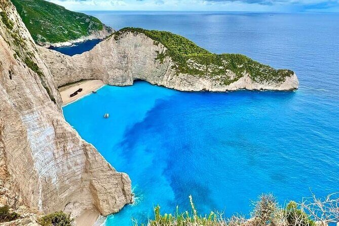 Zakynthos Top Sights Morning Tour Shipwreck and Blue Caves - Who Should Consider This Tour?
