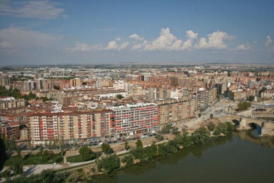 Zaragoza: Private custom tour with a local guide - Detailed Breakdown of the Tour Experience