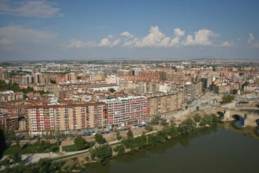 Zaragoza : Private Custom Walking Tour with a Local Guide - Final Thoughts
