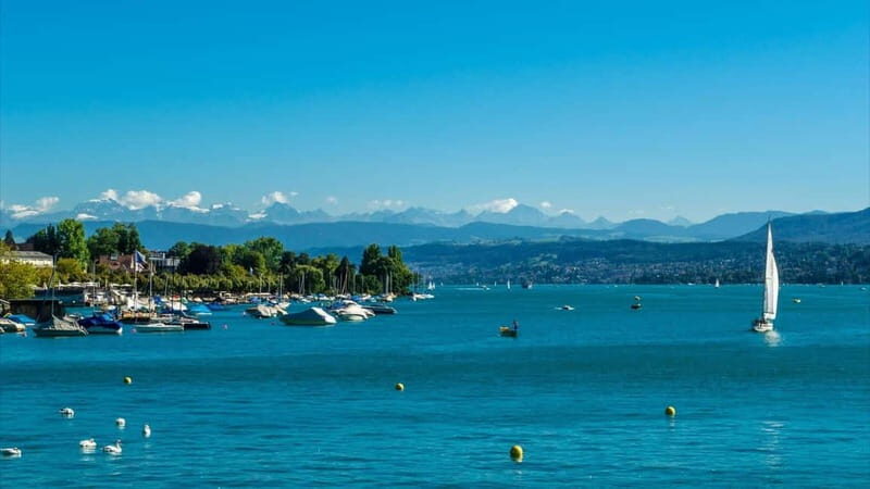 Zurich: 2-hour Best Intro Walking Tour with a Local - The Tour Structure & Itinerary