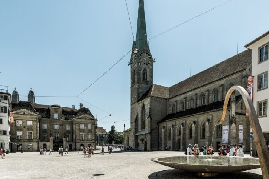 Zurich: City Sightseeing Tour with Lake Cruise - Key Points