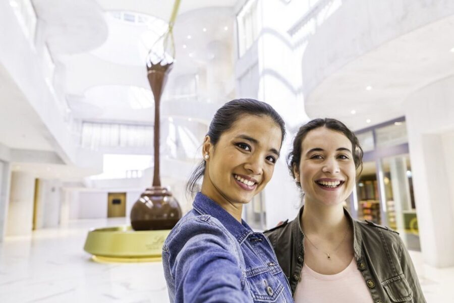 Zürich: City Tour, Cruise, and Lindt Home of Chocolate Visit - Who Would Love This?