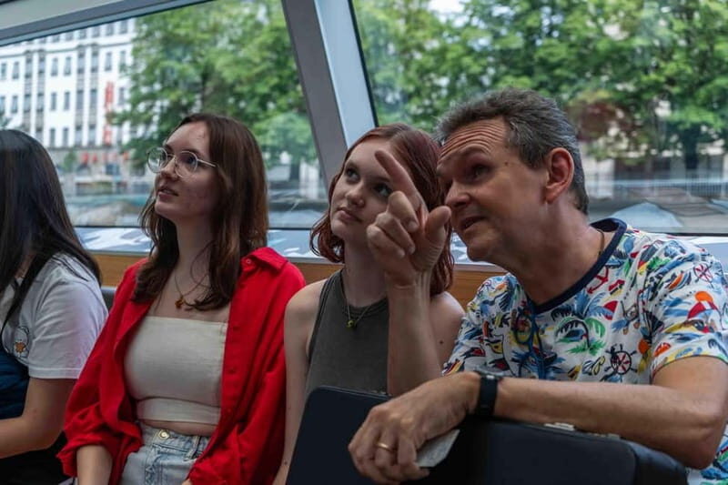 Zürich: guided Escape Game - Boatride, Snacks and Drinks - The Scenic Components: Boat Ride or Polybahn