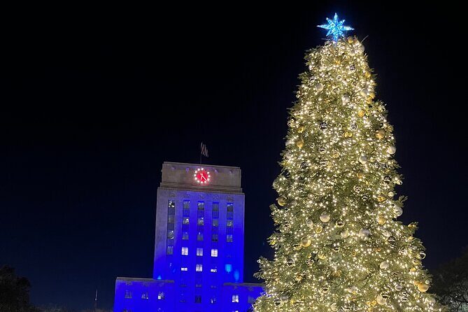 1 Hour Private Christmas Lights Tour in Houston - Introducing Houston’s Christmas Lights Tour: A Short but Festive Ride