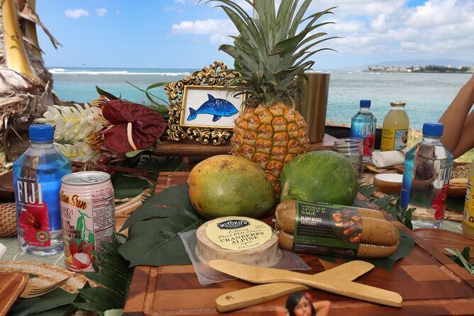 2-Hour Aloha Picnic & Photoshoot for up to Eight in Honolulu - Who Will Love This?