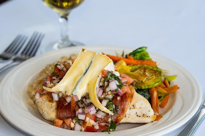 2-hour Lunch Cruise on Willamette River - The Culinary Aspect: A Northwest Lunch & Optional Upgrades