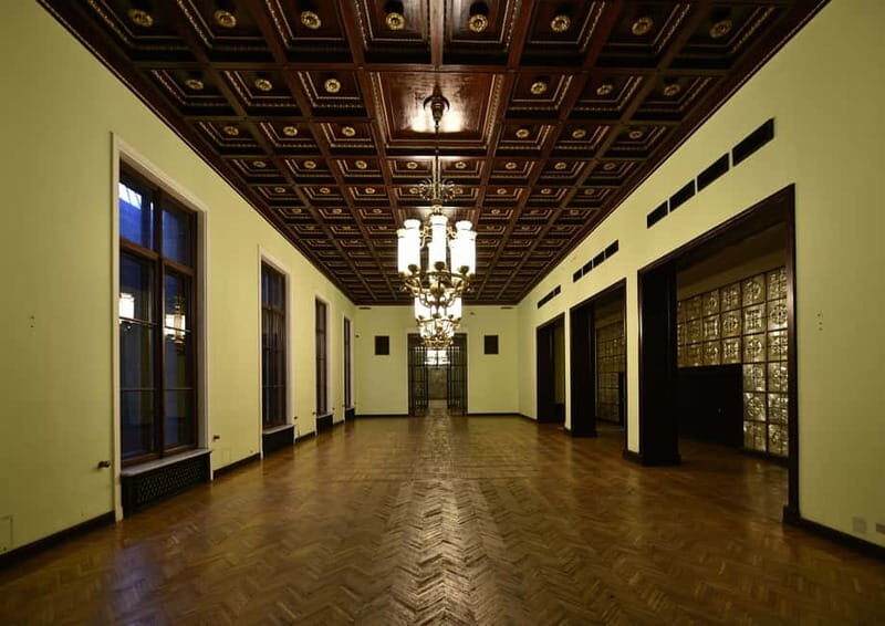 2 hour: Palace of Culture & Science Guided Tour in English - What You’ll See and Experience During the Tour