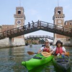 2 Hour Venice Canal Kayak Tour - Premium experience by day - What You Can Expect on the Water