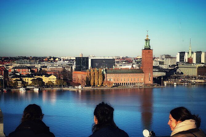 2-Hour Walking Tour Stockholm (Old Town and Surroundings) - Overview of the Tour Experience
