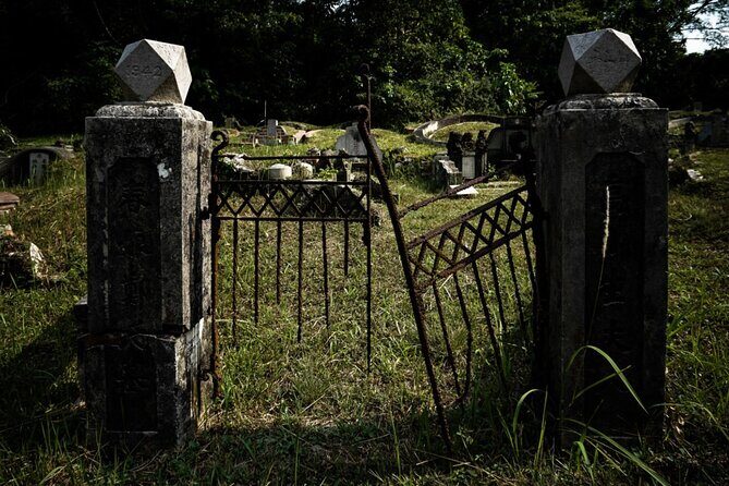 2 Hours Private Cemeteries of Galveston Walking Tour - Authenticity & Real Stories