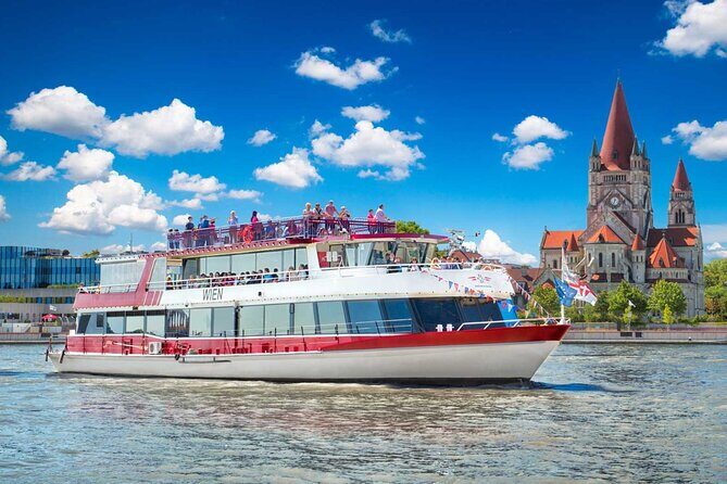 24-hour Hop-On Hop-Off with River Cruise - The River Cruise: What to Expect