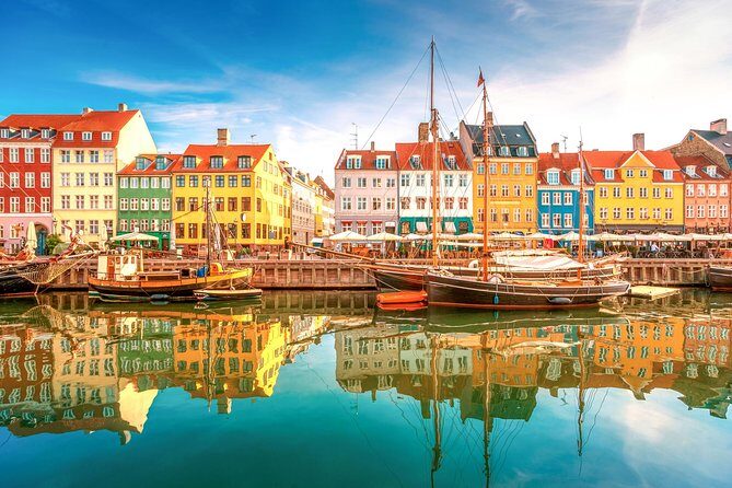 3-Hour Private City Walking Tour with a Canal Tour ticket - The Experience: What Sets It Apart