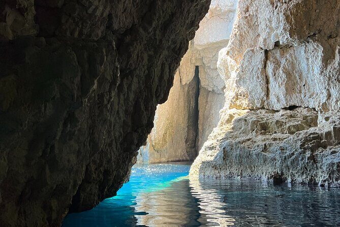 3-Hour Private Tour in Zakynthos, Cameo Island & Keri Caves - What’s Included and What’s Not?