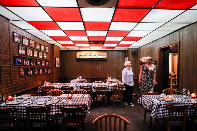 3 Hour Walking Food & Haunted History Tour in Lexington - The Itinerary in Detail: What You Can Expect