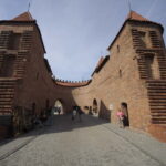 3 hour: Warsaw Old Town with Royal Castle /inc. Pick-up/ - What Sets This Tour Apart?