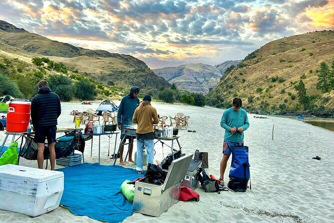4 Days of Lower Salmon Canyons Rafting Experience - Meals, Camping, and Comfort