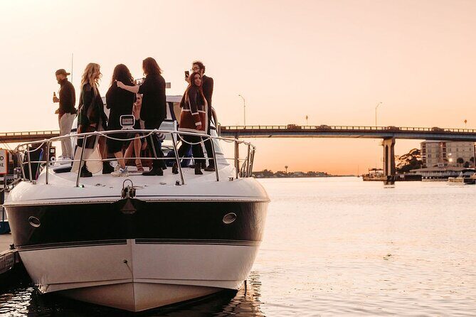 4 Hours Happy Hour Cruise - Who Should Book This Cruise?
