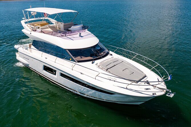 52-feet All Inclusive Flybridge Yacht Rental in Miami - The Crew: Friendly, Knowledgeable, and Helpful