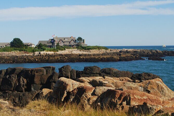 6 Hours Private Lighthouses and Kennebunkport Tour in Portland - What Makes This Tour Stand Out?