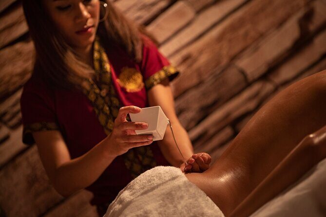 60 min Couple's Massage to Choose and 30 min Floral Bath THAI MASSAGE ALURA - Why This Experience Works for Travelers