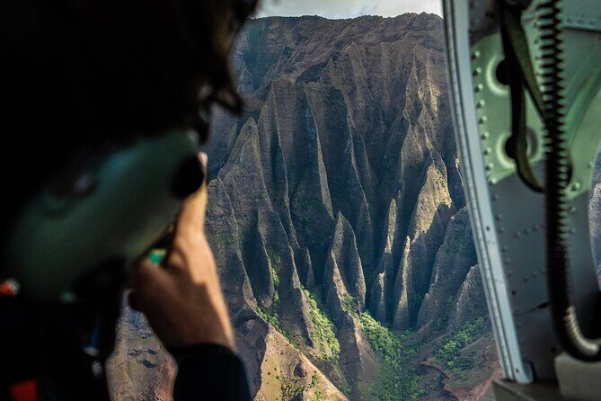 60-Minute Guided Doors-Off Helicopter Tour in Kauai - The Value and What You’re Paying For
