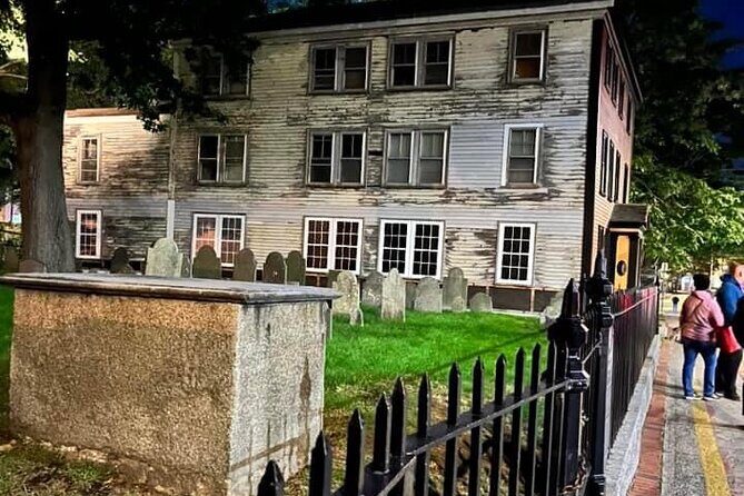 A Ghost Hunting Tour Specters and Apparitions in Salem - Itinerary Breakdown: A Step-by-Step Journey into Salem’s Haunted Past