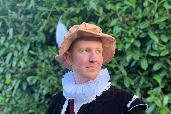 A Historical tour of Warwick with Queen Elizabeth's Secret Lover - An In-Depth Look at the Warwick Walking Tour