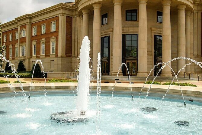 Adventurous Walking Tour of University of Alabama - A Deep Dive into the Experience