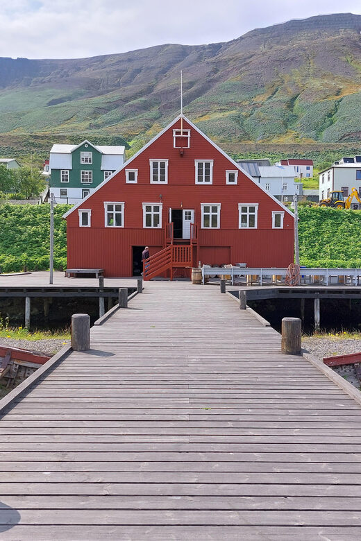Akureyri-Siglufjörður; Half day to the arctic coastline - Practical Details and Value