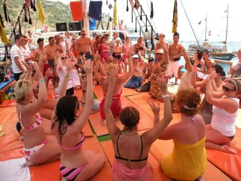 Alanya Boat Trip with Swimming & Castle Panorama Views - Breaking Down the Highlights