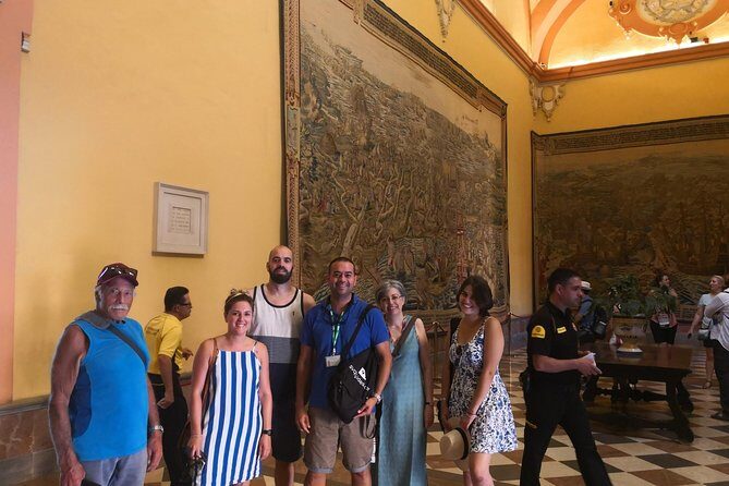 Alcazar of Seville english Tour With a Historian. - FAQs