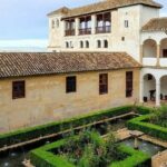 Alhambra Experience  Explore Nasrid Palaces & Generalife Gardens - Who Should Book This Tour?