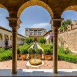 Alhambra: tour with Nasrid Palaces. Admission not included - Exploring the Alcazaba