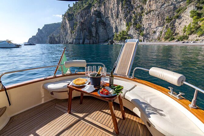 Amalfi Coast private boat tour from Sorrento - Apreamare 10 - Key Points