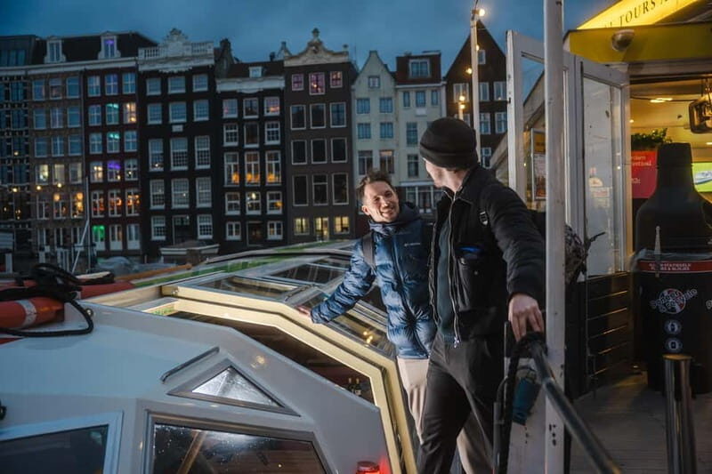 Amsterdam: Cozy Light Festival Cruise with Hot Chocolate - The Route and Sights