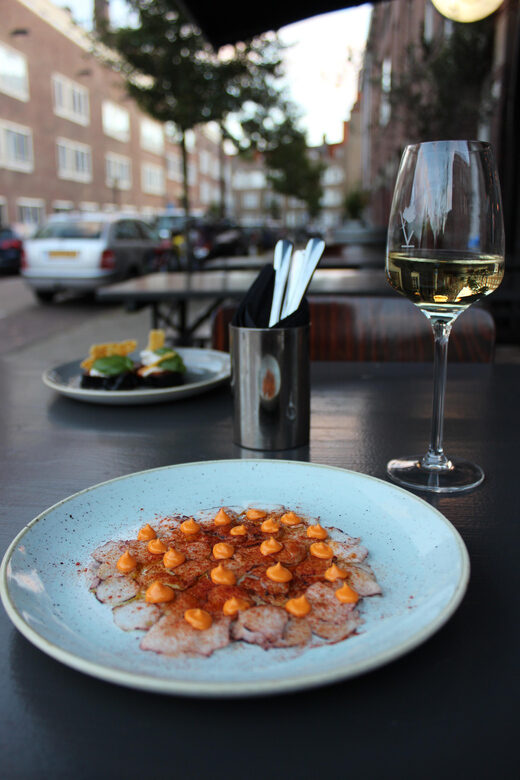Amsterdam: High Wine at wine bar Paskamer, 3-rounds - Who Will Love Paskamer’s High Wine?