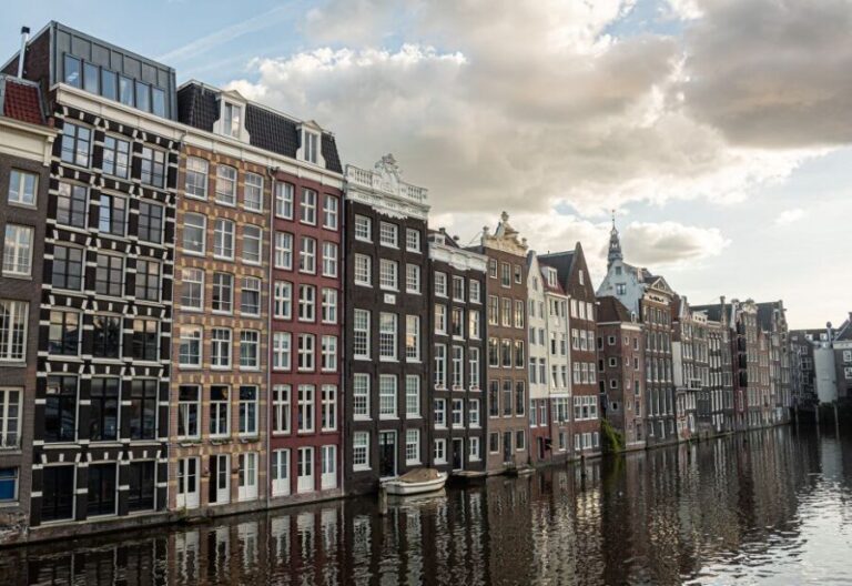 Amsterdam: Highlights Discovery tour - The Experience from a Traveler’s Perspective