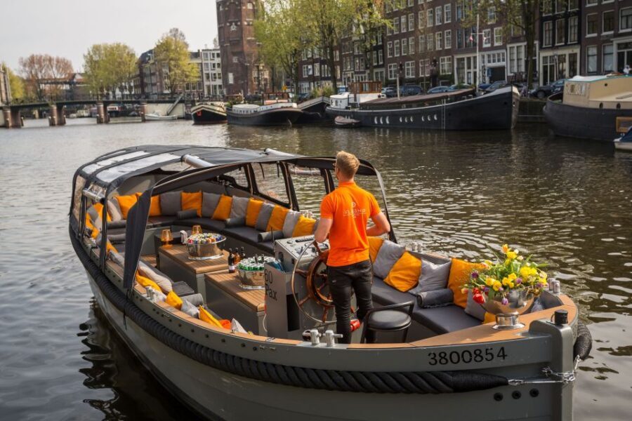 Amsterdam: Private BBQ Cruise with Personal Chef & Drinks - Itinerary and Route
