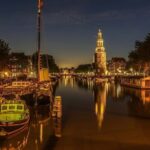 Amsterdam: Private Romantic Evening Canal Cruise + Bubbles/Snacks - Who Should Consider This Tour?