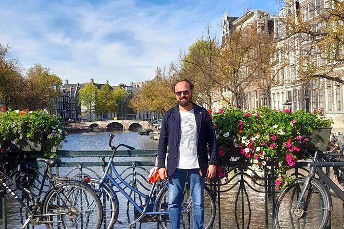 Amsterdam : Private Walking Tour With A Guide (Private Tour) - The Breakdown of the Itinerary