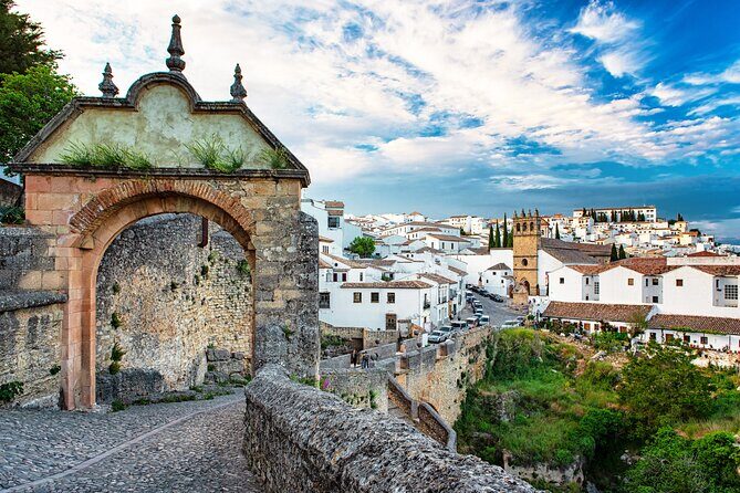 Andalucia's City Of Dreams: A Self-Guided Audio Tour of Ronda - The Practical Side: What to Expect and Tips