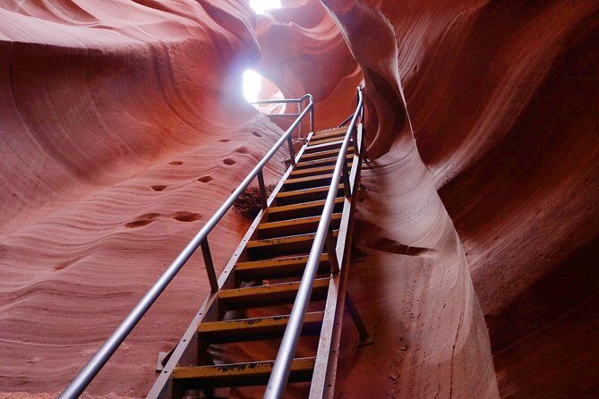 Antelope Canyon Luxury Private Tour from Las Vegas - The Itinerary: A Closer Look