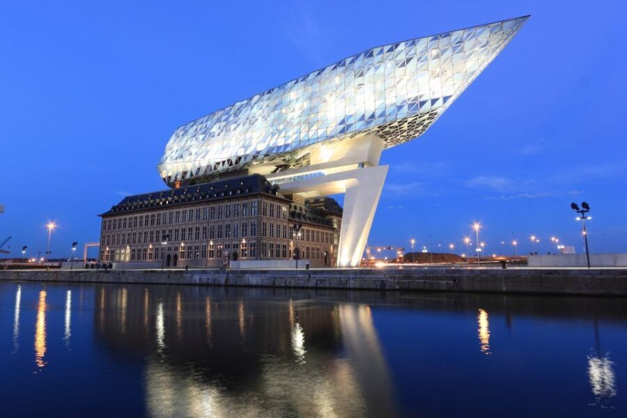 Antwerp: Private Walking Tour with a Local - What Makes This Tour a Good Deal?