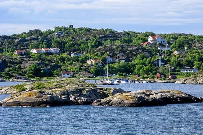 Archipelago Tour with guide Gothenburg - A Close Look at the Experience