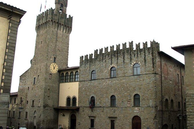Arezzo Private Tour with Official Guide - What Makes This Tour Stand Out