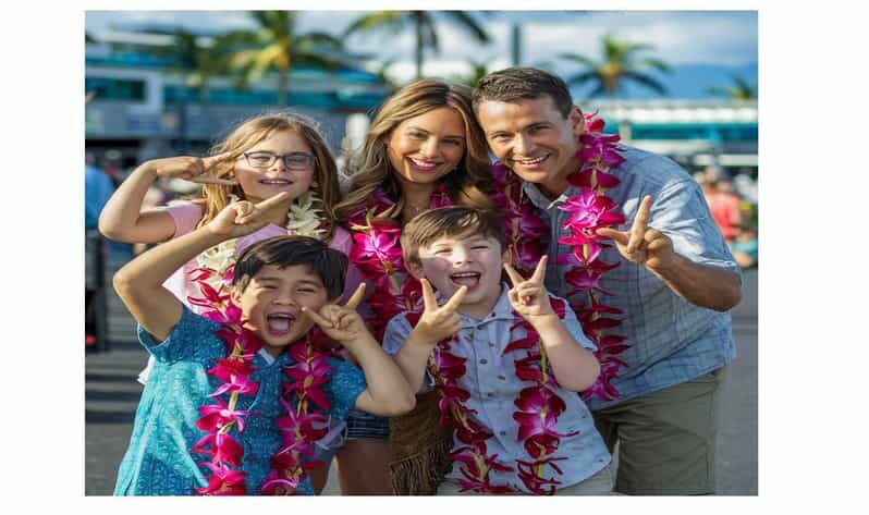 Arrival Lei Greeting --HNL to Waikiki Private Transfer - What to Expect: Comfort, Convenience, and Local Hospitality