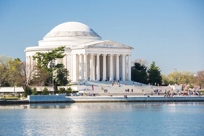 Arrival Private Transfer: Dulles Airport IAD to Washington in Business Car - The Cost Versus the Value