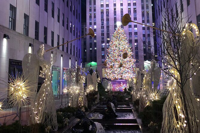 Artful Holiday Lights & Sights - Who Will Love This Tour?