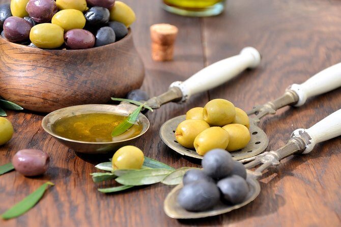 Ascoli Olive Oil Tour with Tasting and Local Food Pairing - Authentic Family Experience and Local Stories