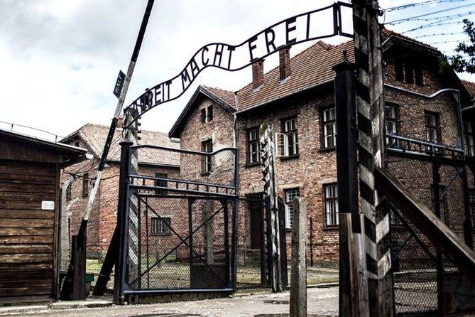 Auschwitz-Birkenau guided tour from Krakow - private car - Detailed Breakdown of the Tour Itinerary